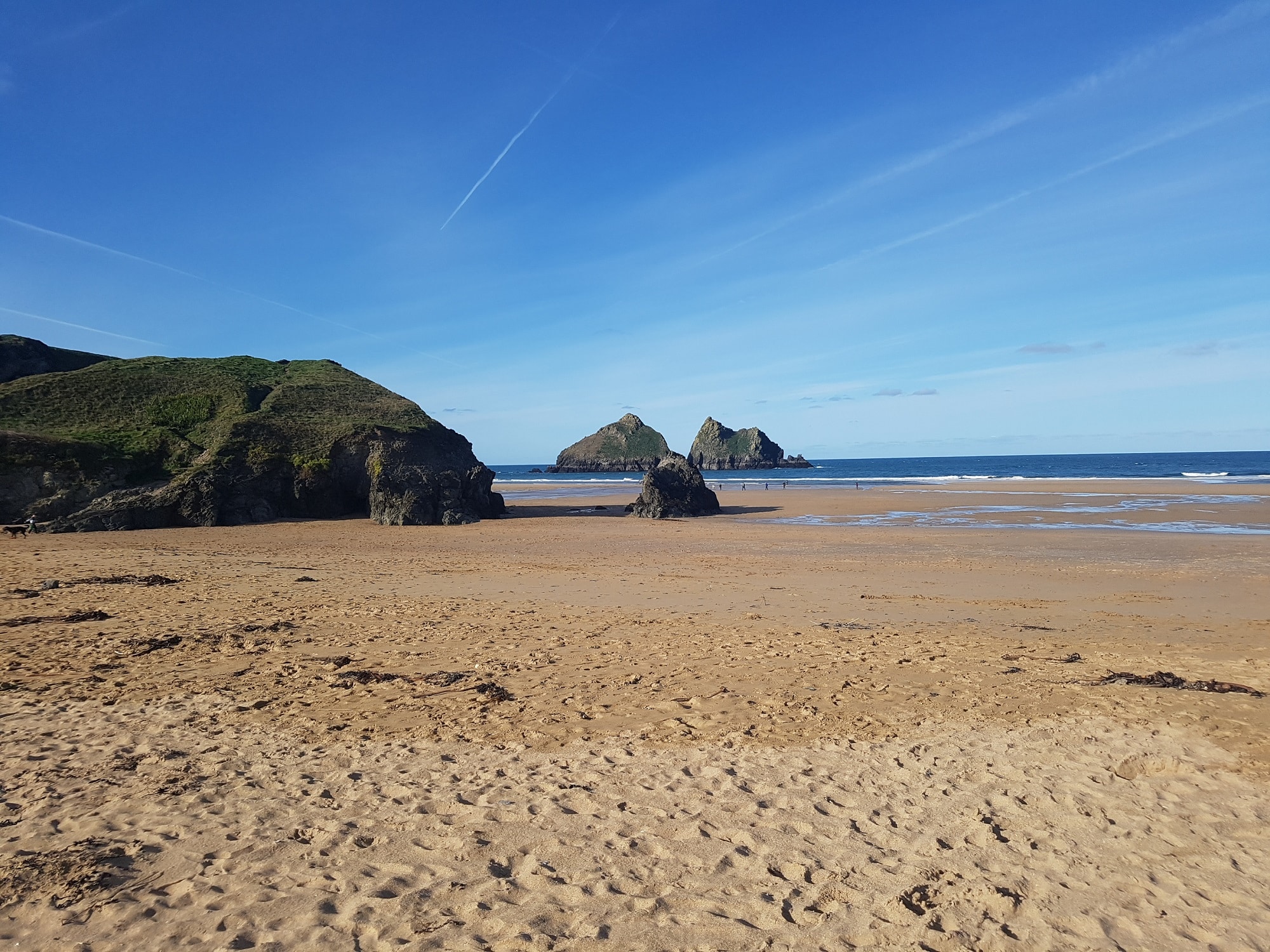Gull Rocks Beach is a stunning destination near Newquay to buy a lodge